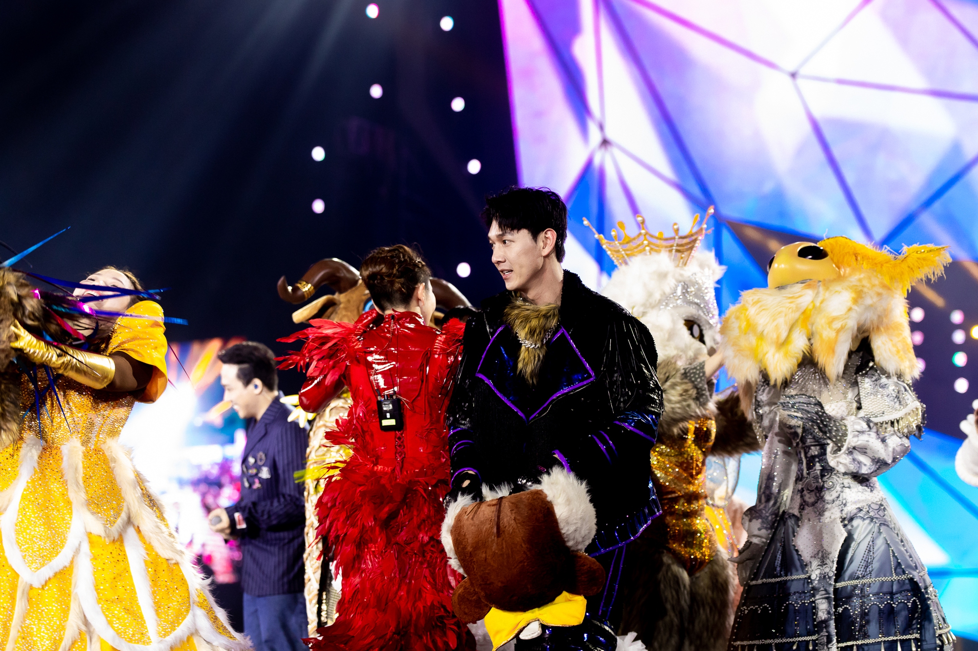 Concert The Masked Singer trôi qua đầy tiếc nuối: Top 3 đáng lẽ giành ...