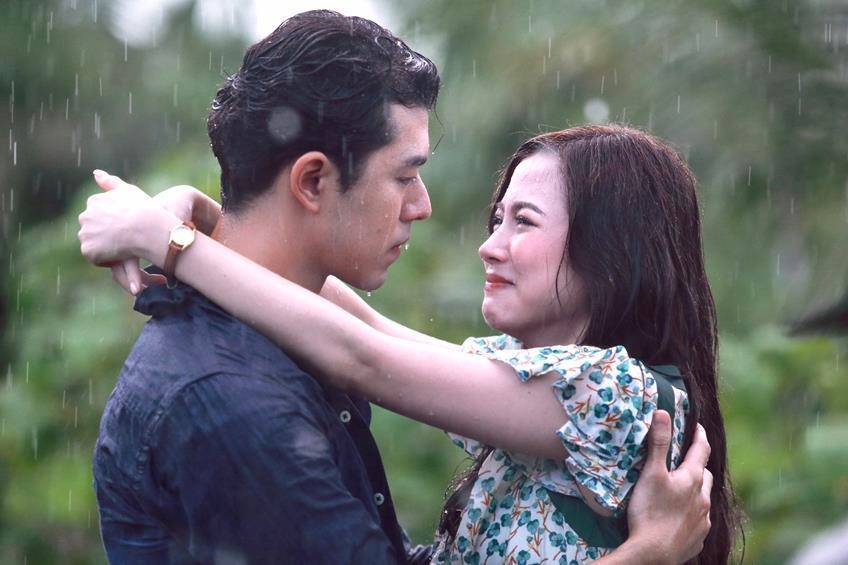 Chuyện tình như phim của Baifern Pimchanok và Nine Naphat