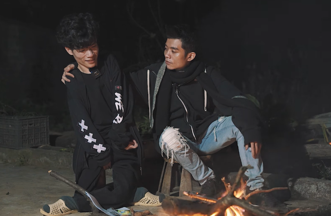 Vượt hơn 2000km, streamer Hy Nam làm điều ý nghĩa cho fan