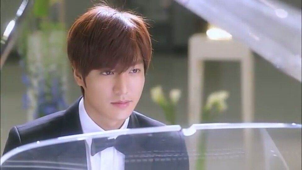 Lee Min Ho và loạt phim hot trong sự nghiệp: Vẻ đẹp thăng hạng, diễn xuất vẫn gây tranh cãi!