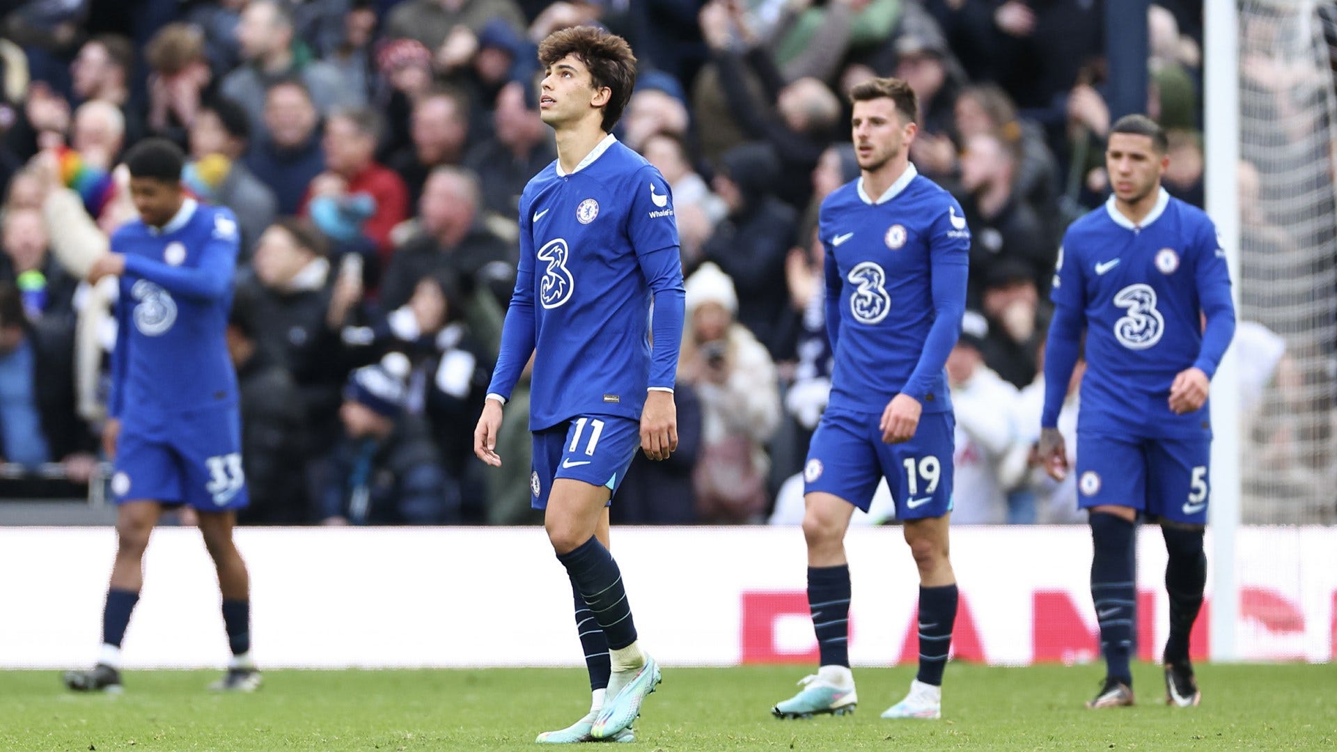 Chelsea thua bạc nhược ở Tottenham, giờ phải lo đá trụ hạng