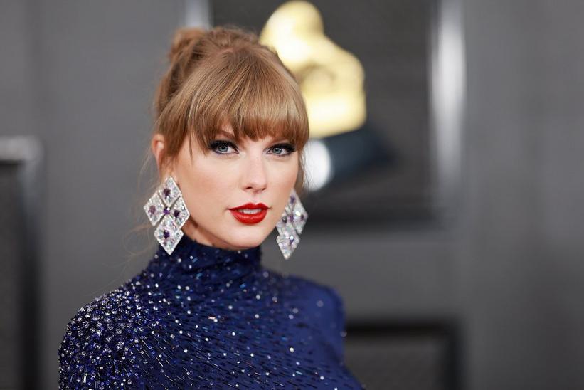 Taylor Swift thể hiện tình cảm siêu tinh tế với Joe Alwyn