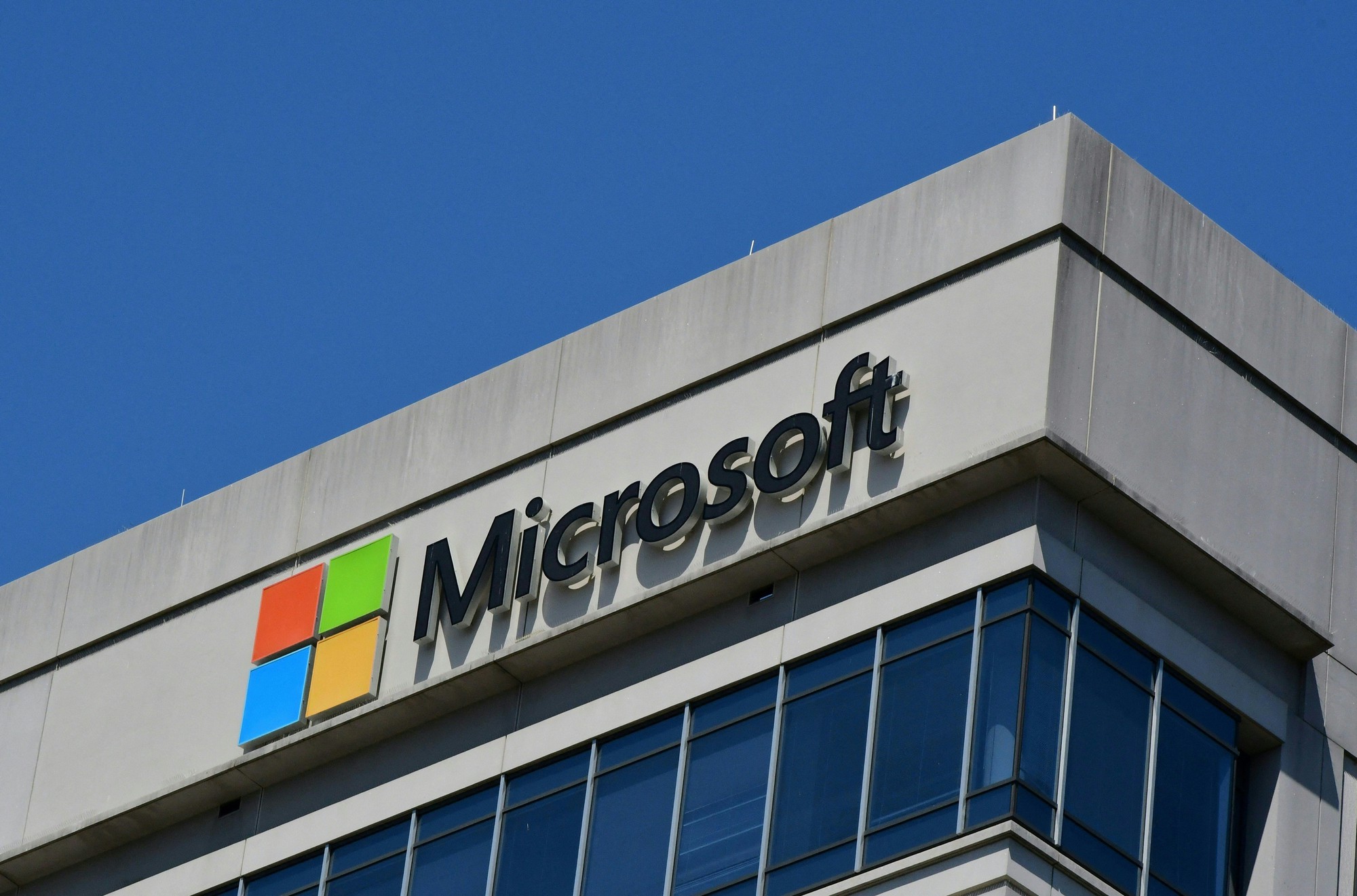 Bloomberg News: Microsoft đe dọa hạn chế dữ liệu từ các công cụ tìm ...