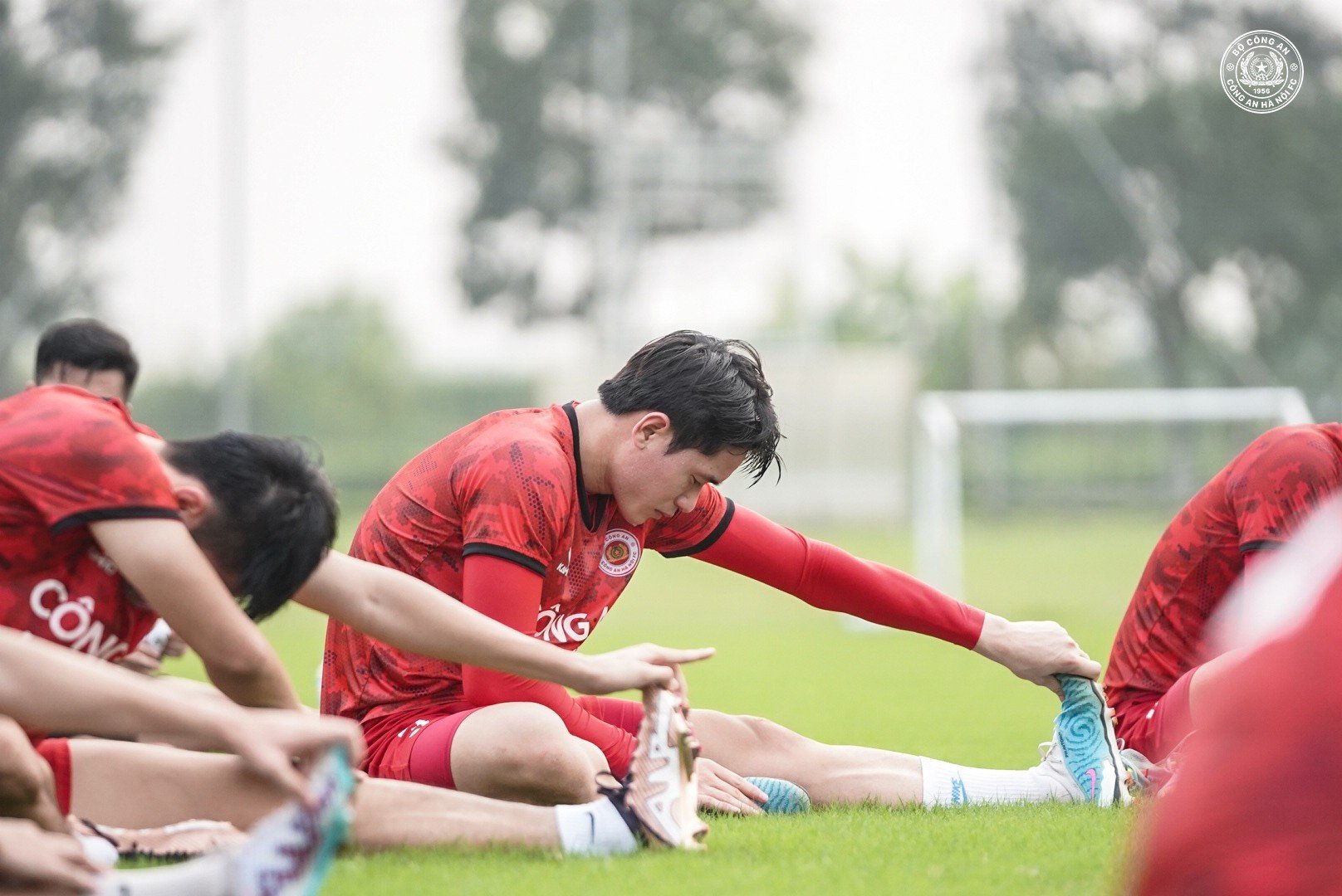 CAHN hội quân sau khi 'bể kèo' Polking, HLV Foiani vẫn ngồi trên đống lửa