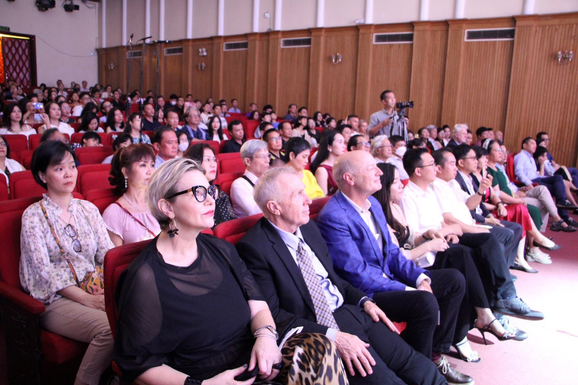 Đỗ Vũ Lan Nhung thăng hoa trong đêm nhạc thính phòng đầu tiên