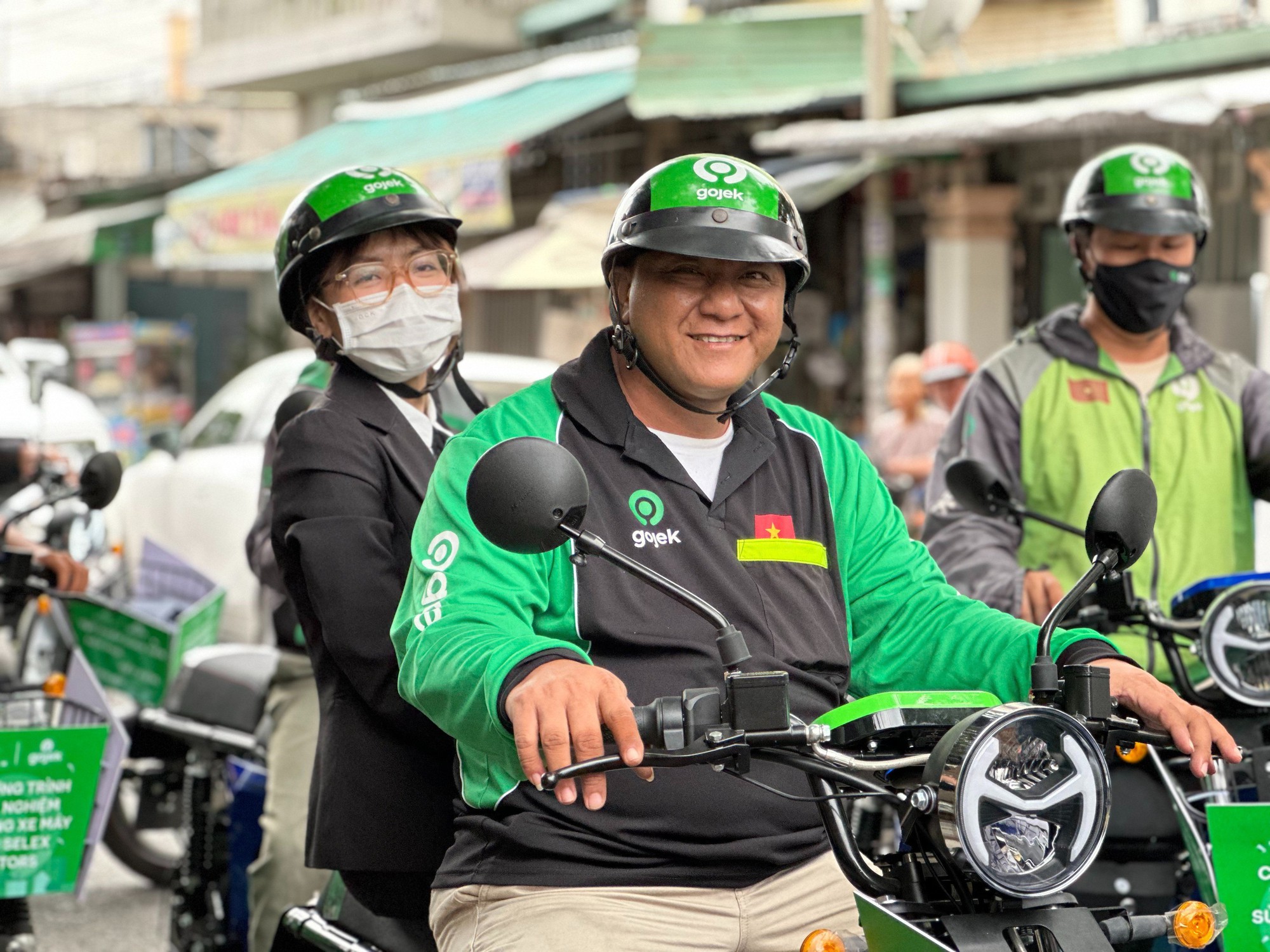 Gojek hợp tác với Selex Motors