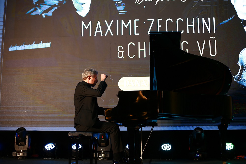 Maxime Zecchini: Rất ít nghệ sĩ dương cầm chơi tác phẩm dành cho tay trái