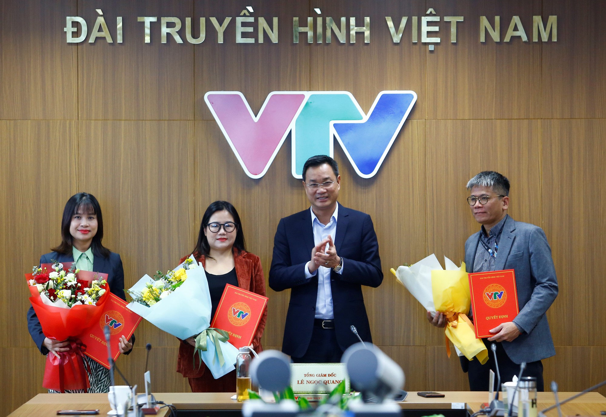 Ra mắt Thời báo VTV (VTV Times)