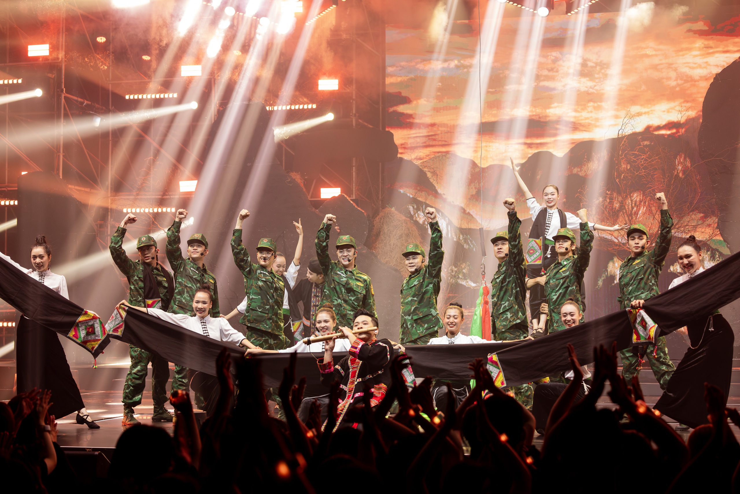 Anh trai vượt ngàn chông gai 2024: Hiện tượng mới của giải trí Việt