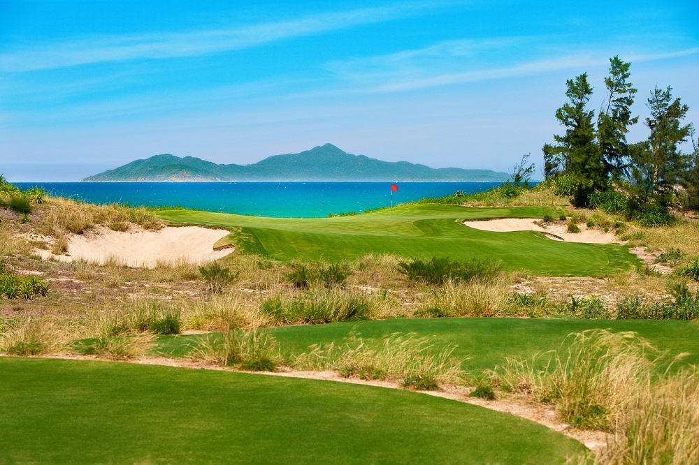 World Golf Awards vinh danh Legend Danang Golf Resort là Sân gôn Tốt ...