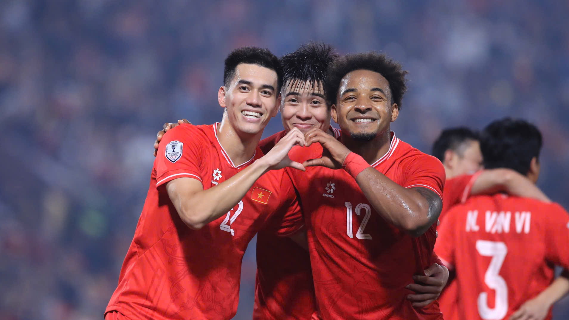 Sự kết hợp Xuân Son - Tiến Linh Vũ khí bí mật của HLV Kim Sang Sik