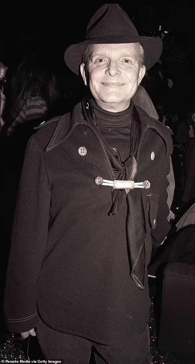 Những năm cuối đời đầy bi kịch của nhà văn Truman Capote