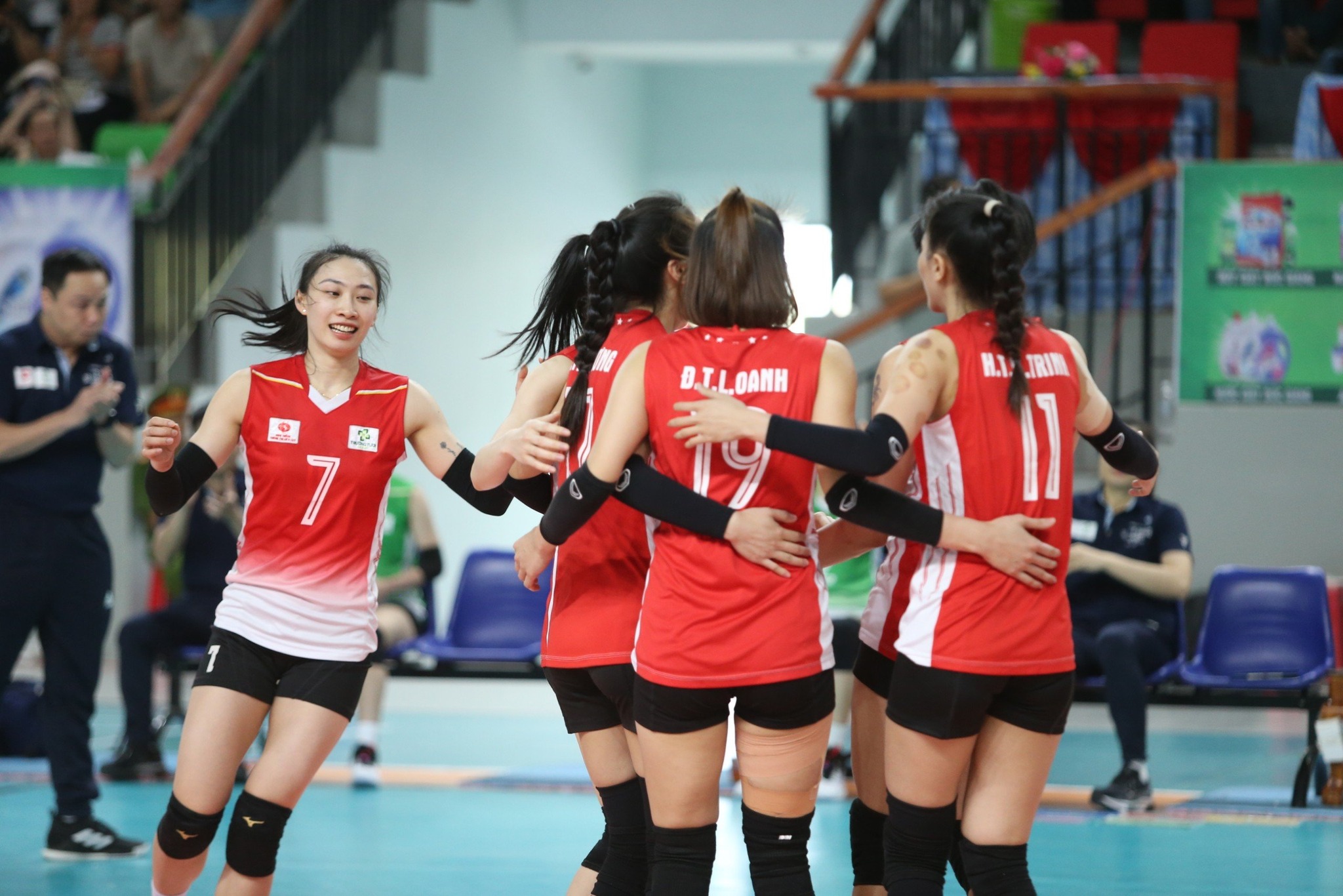 Kiều Trinh thể hiện đẳng cấp, tràn trề hi vọng lập thành tích đặc biệt cao quý năm 2024