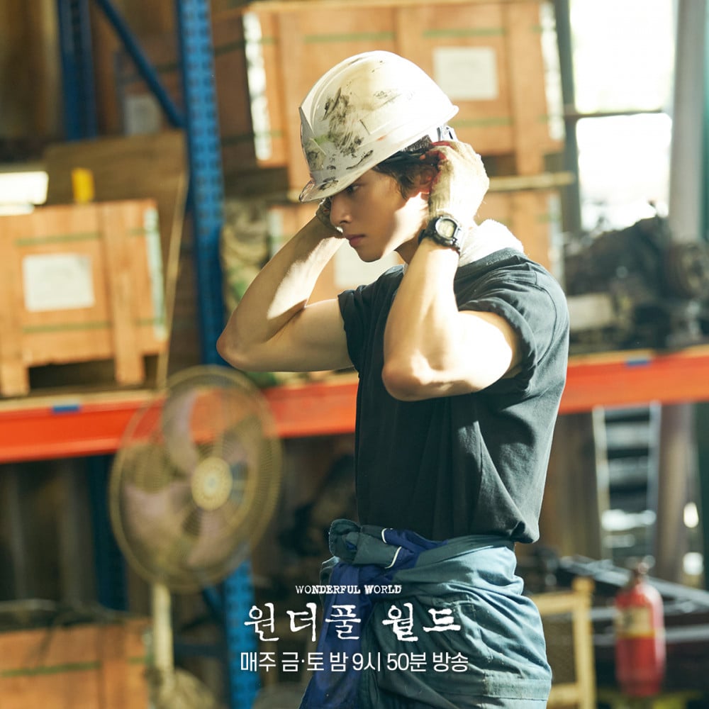 Hình ảnh chưa công bố của Cha Eun Woo trong 'Wonderful World' thu hút ...