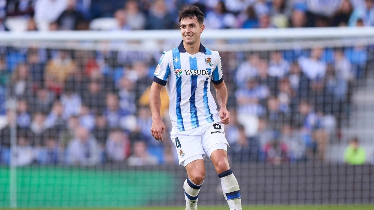 Tin chuyển nhượng 15/4: Hé lộ 'bom tấn' đầu tiên của MU thời Sir Jim ...