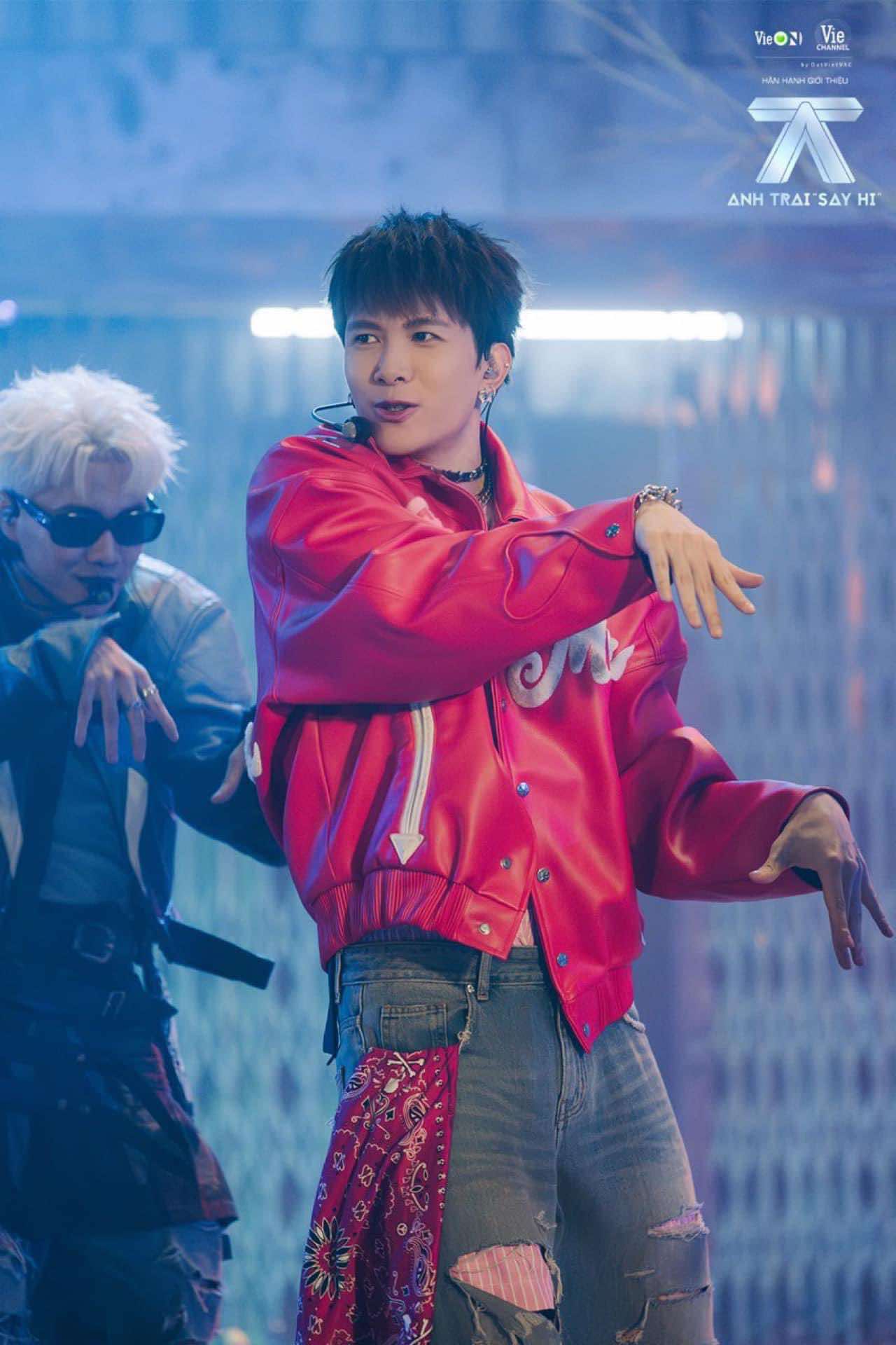 Thời của Anh Tú Atus: lên show lộ rõ sức hút, một cú “chuyển mình” cực mạnh