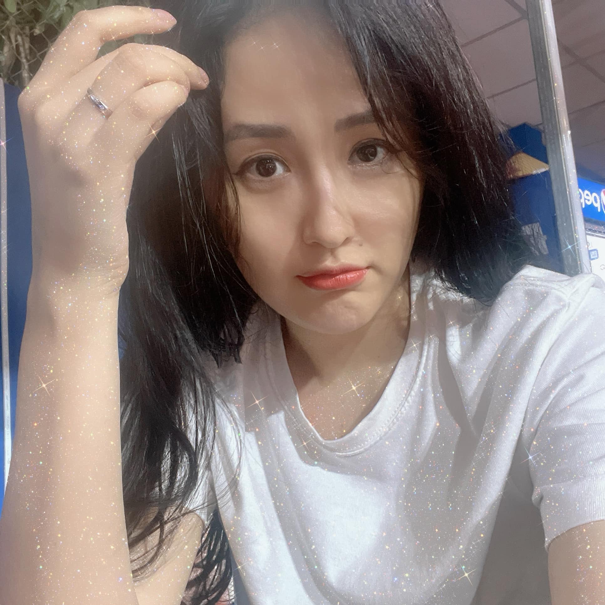 Mai Phương Thúy nói về tin sắp cưới khi được nhóm bạn thân Gia đình văn hóa hỏi thẳng