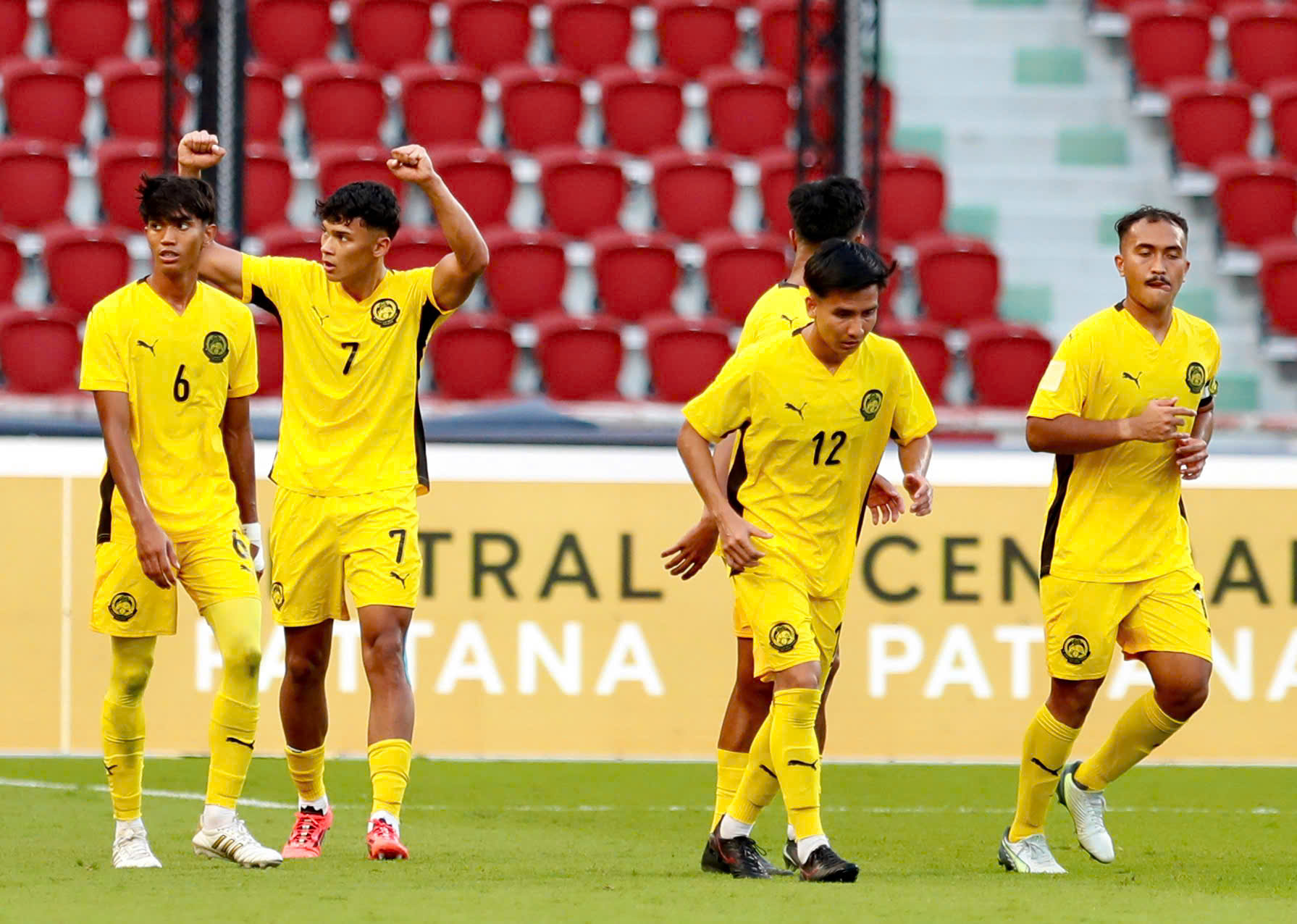 Đại thắng U22 Lào ở ra quân SEA Games 2025, U22 Malaysia có lợi thế lớn trước khi gặp U22 Việt Nam