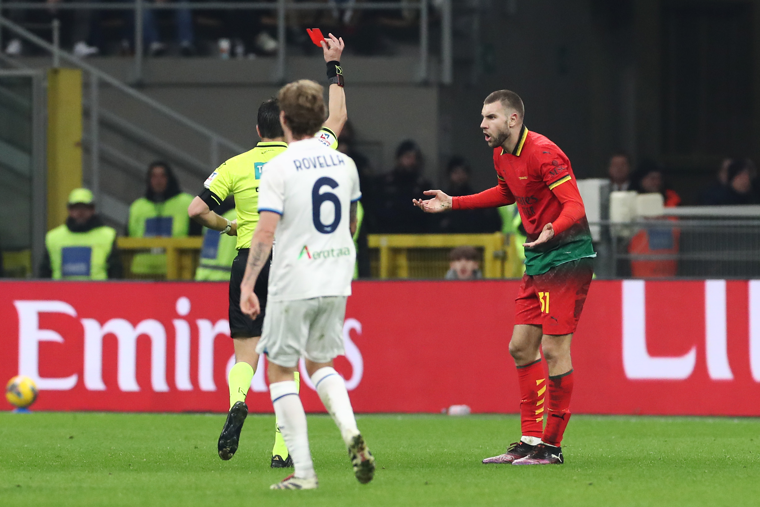 Kết quả Serie A hôm nay: AC Milan chìm sâu trong khủng hoảng, Roma ...