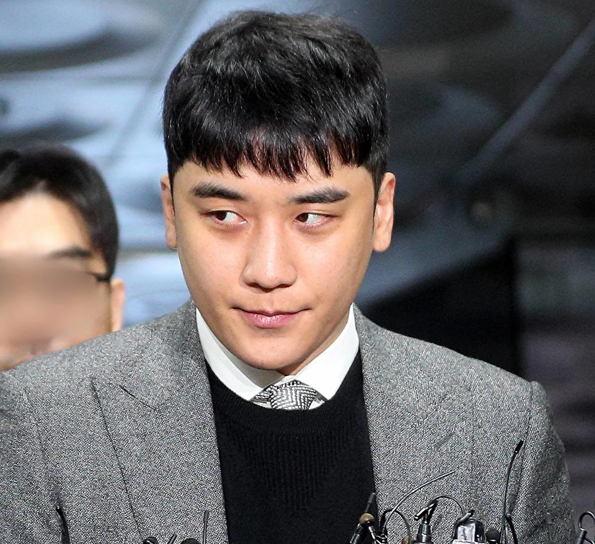 Seungri bị bắt gặp tại hộp đêm cùng vệ sĩ, gây phẫn nộ ở Trung Quốc