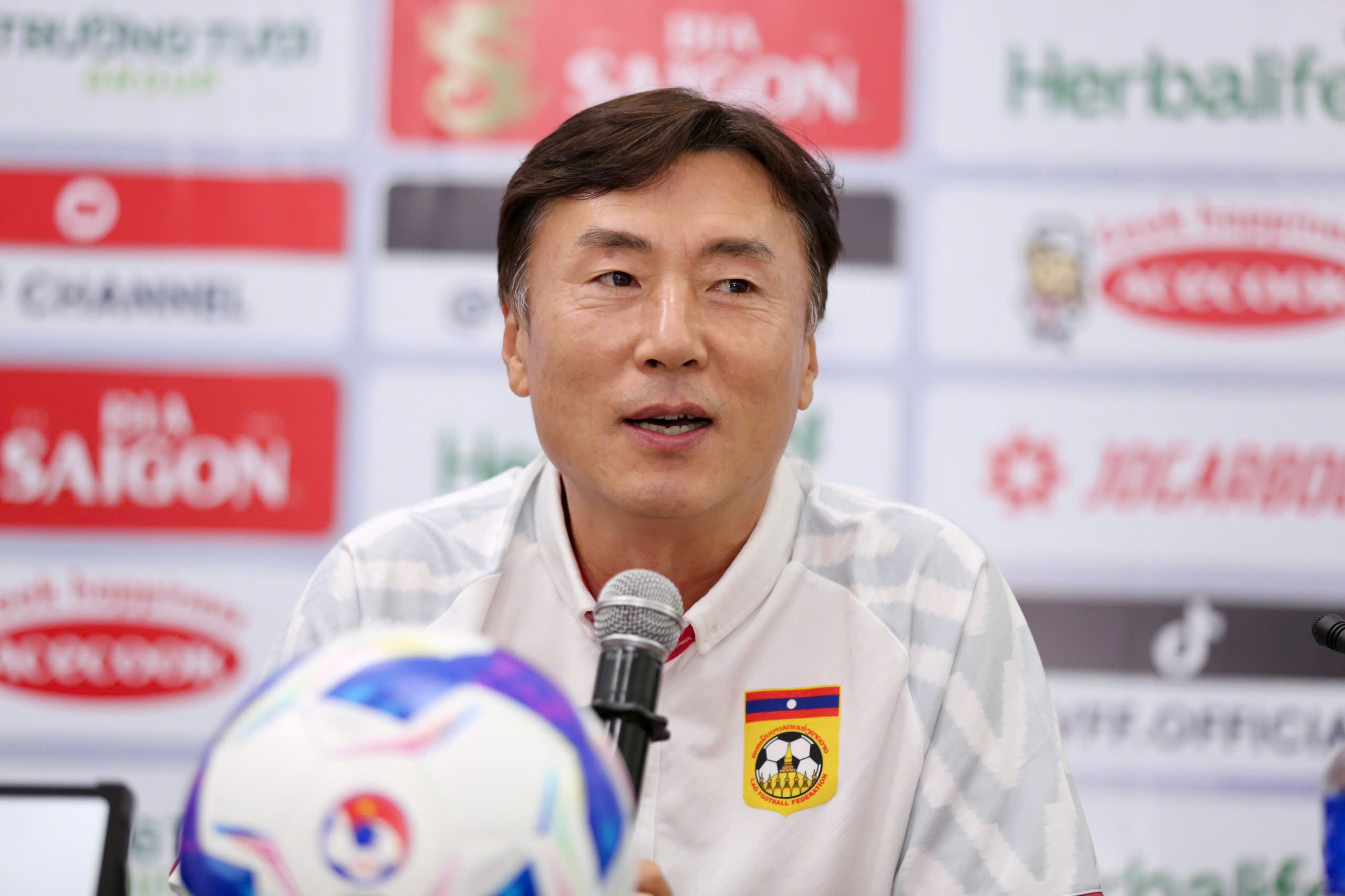 HLV Ha Hyeok Jun: 'Đội tuyển Việt Nam sẽ không thể thắng dễ'