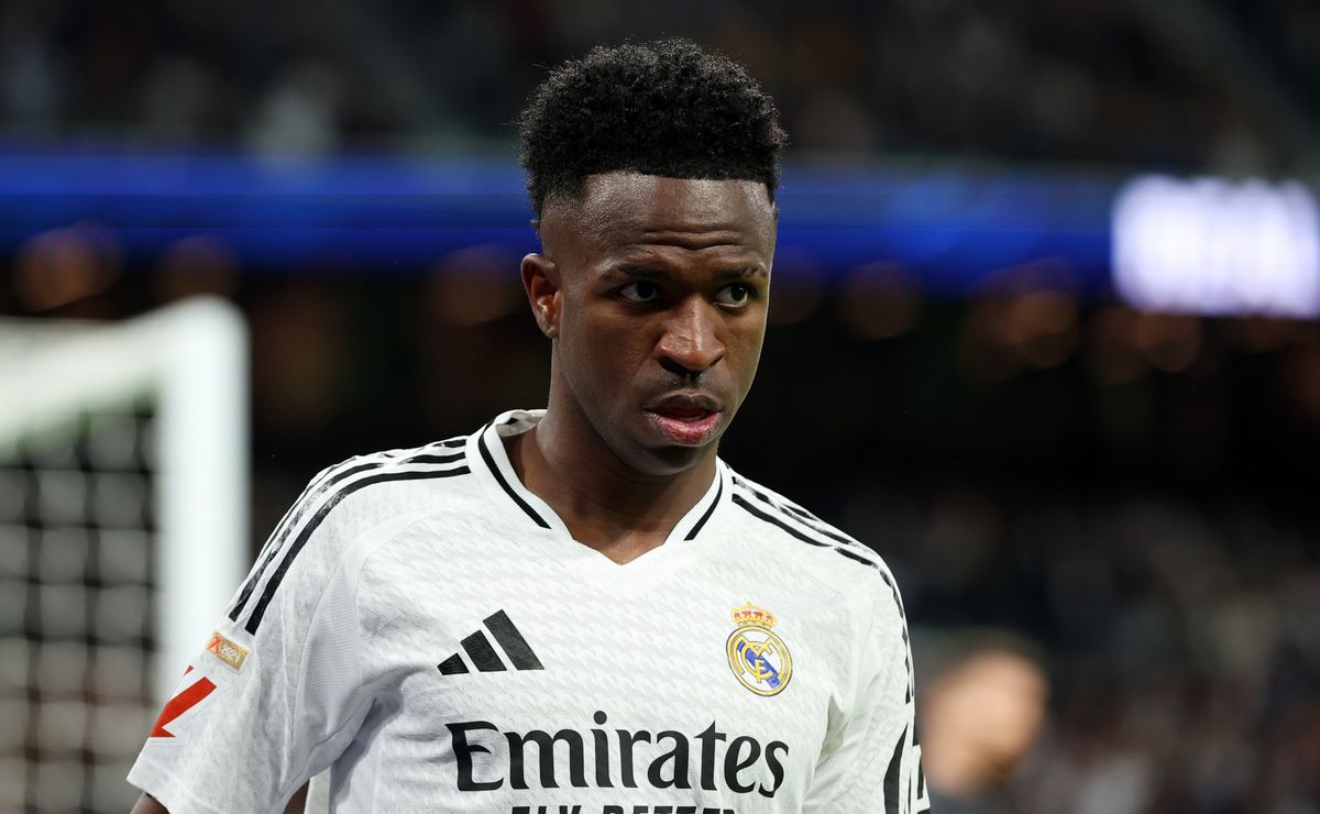 Vinícius bị kiện, đứng trước nguy cơ bị cấm thi đấu 2 năm