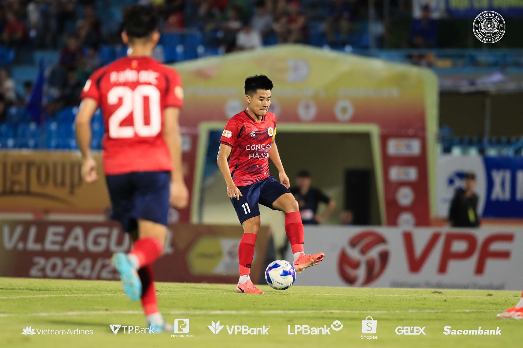 Tin nóng thể thao tối 7/5: Bóng chuyền Việt Nam chốt danh sách dự giải ...