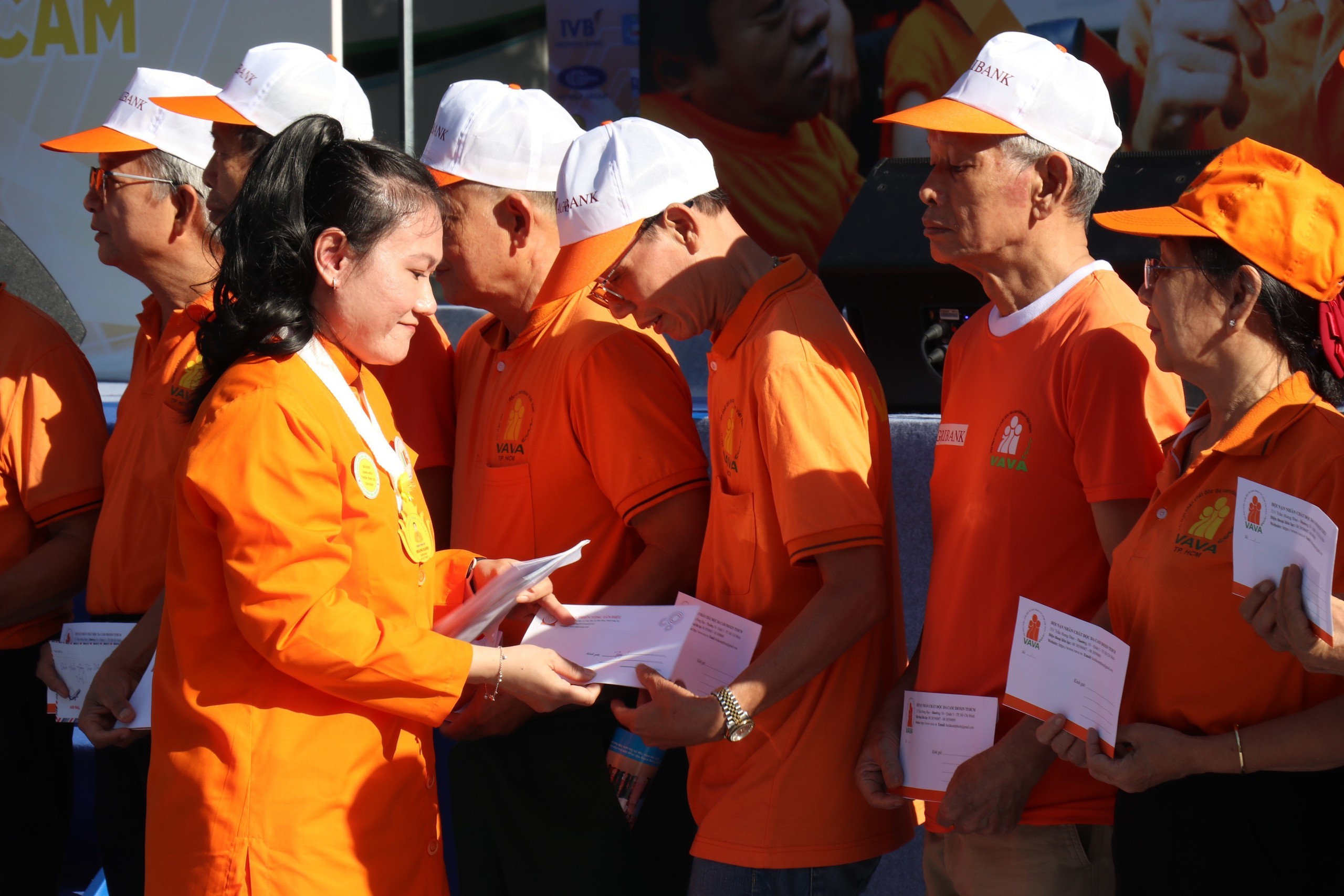 Hơn 5.000 người đi bộ đồng hành "Vì nạn nhân chất độc da cam/dioxin năm ...