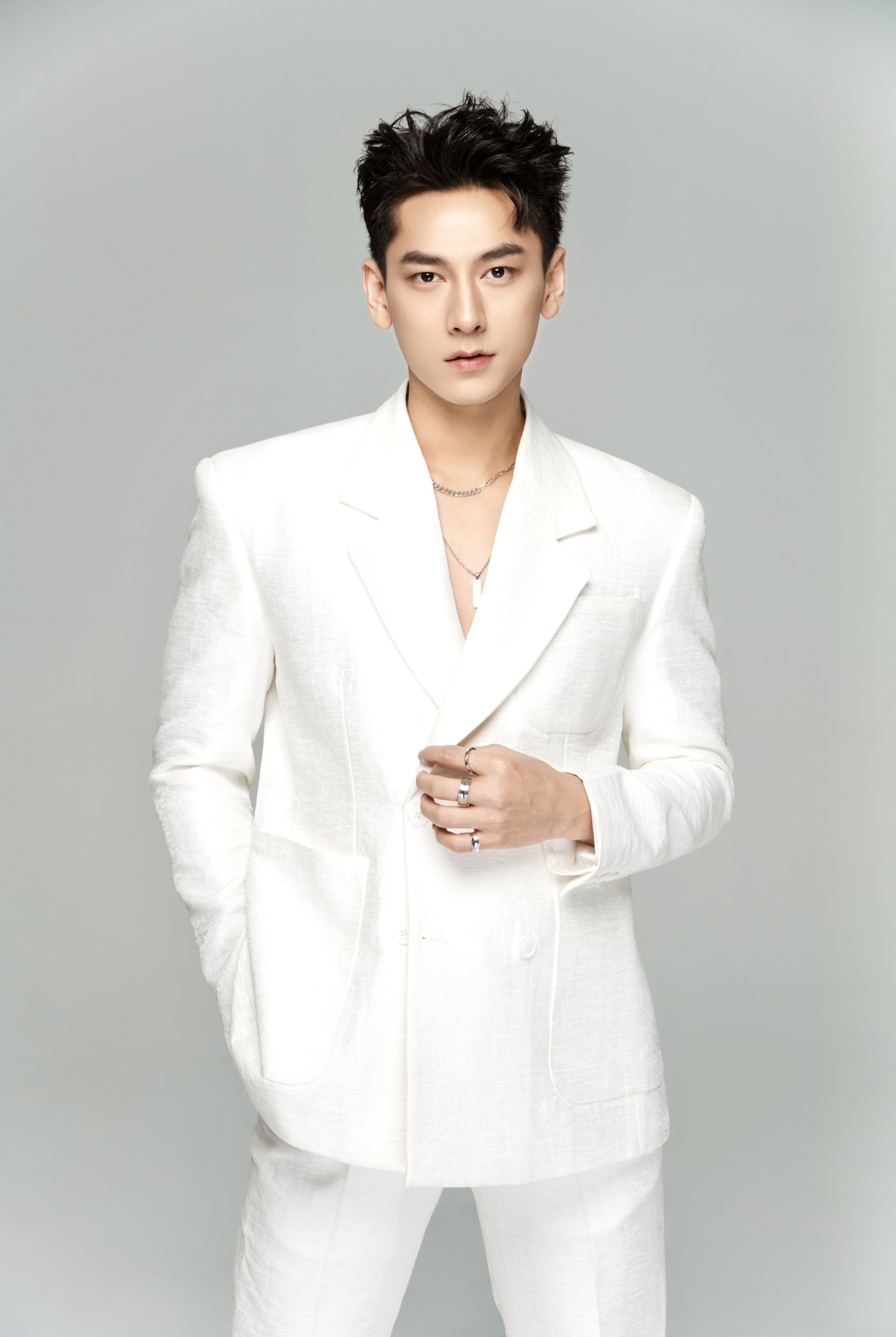 Dàn "Anh trai Say Hi": Isaac, Erik, Quân A.P góp mặt trong đại nhạc hội ...