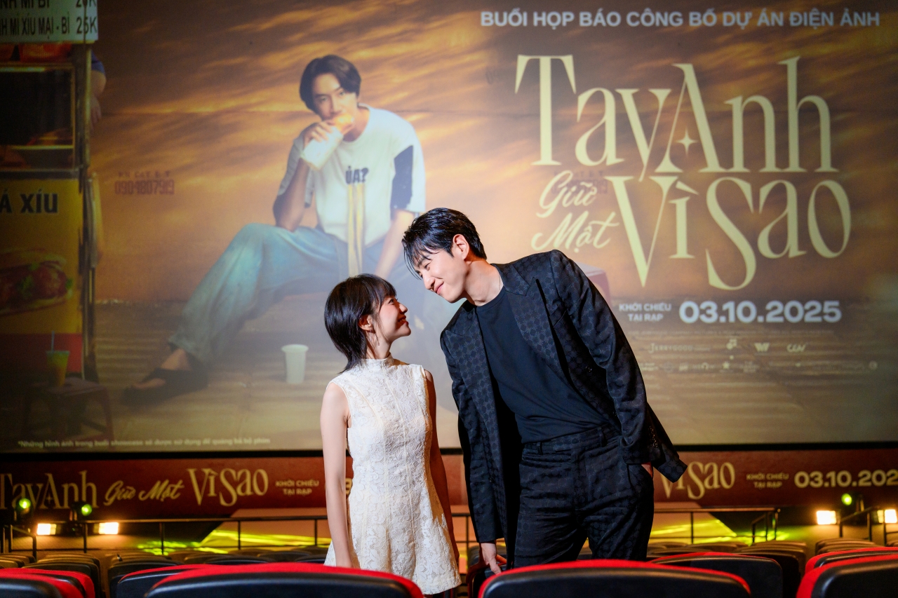 Lee Kwang Soo nói tiếng Việt tại sự kiện ra mắt phim "Tay anh giữ một vì sao"