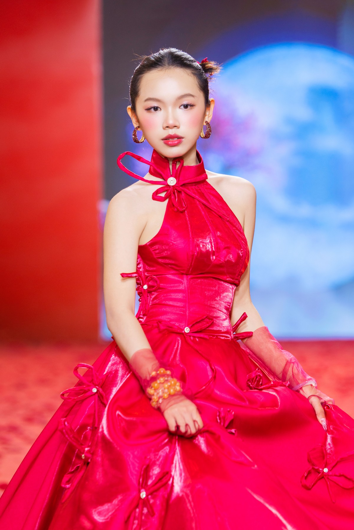 Khánh Linh “lọt vào mắt xanh” của nhiều NTK trong Gala Chào Xuân 2026