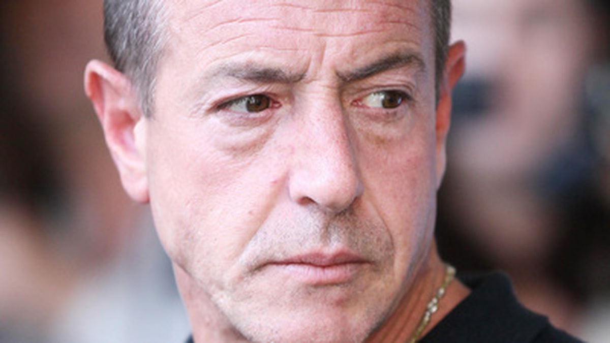 Cha của Lindsay Lohan mở... trung tâm cai nghiện