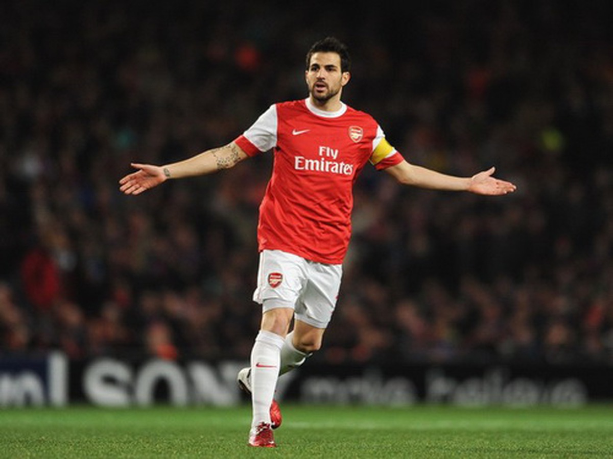 Arsenal lại từ chối đề nghị của Barca về Fabregas