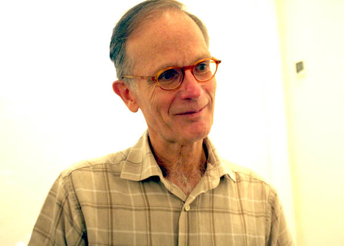 Nhà ngoại giao Anh John Ramsden: Tìm đường 'hồi hương' cho bộ ảnh Hà Nội