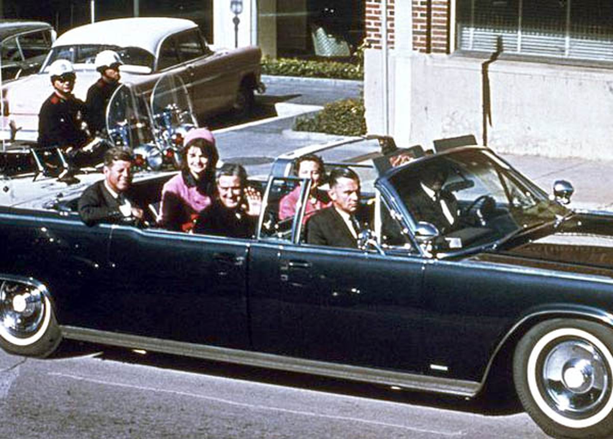 Đoạn video về vụ ám sát Kennedy: 26 giây làm thay đổi Hollywood