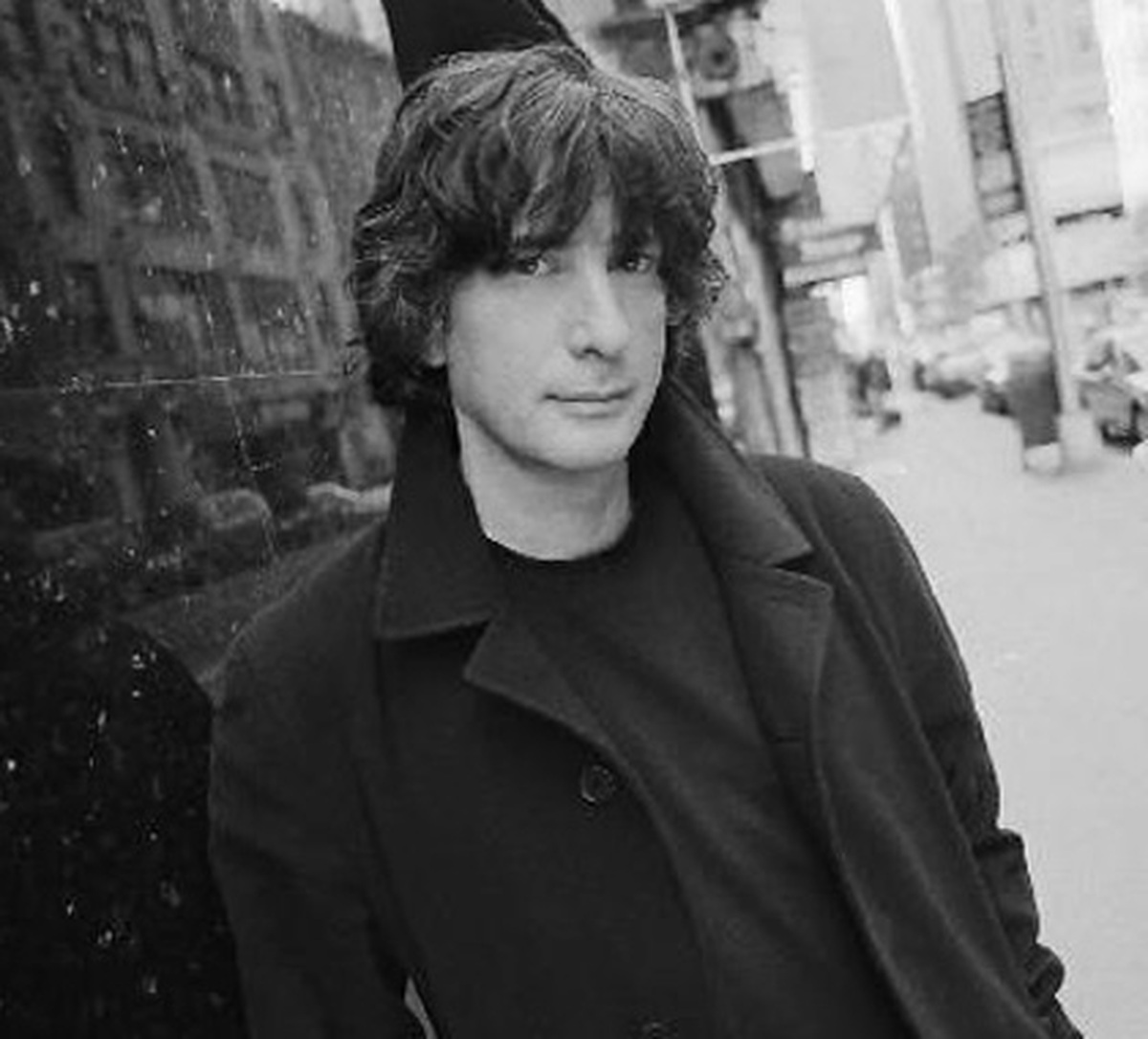 Tiểu thuyết của Neil Gaiman đoạt giải cuốn Sách của năm ở Anh