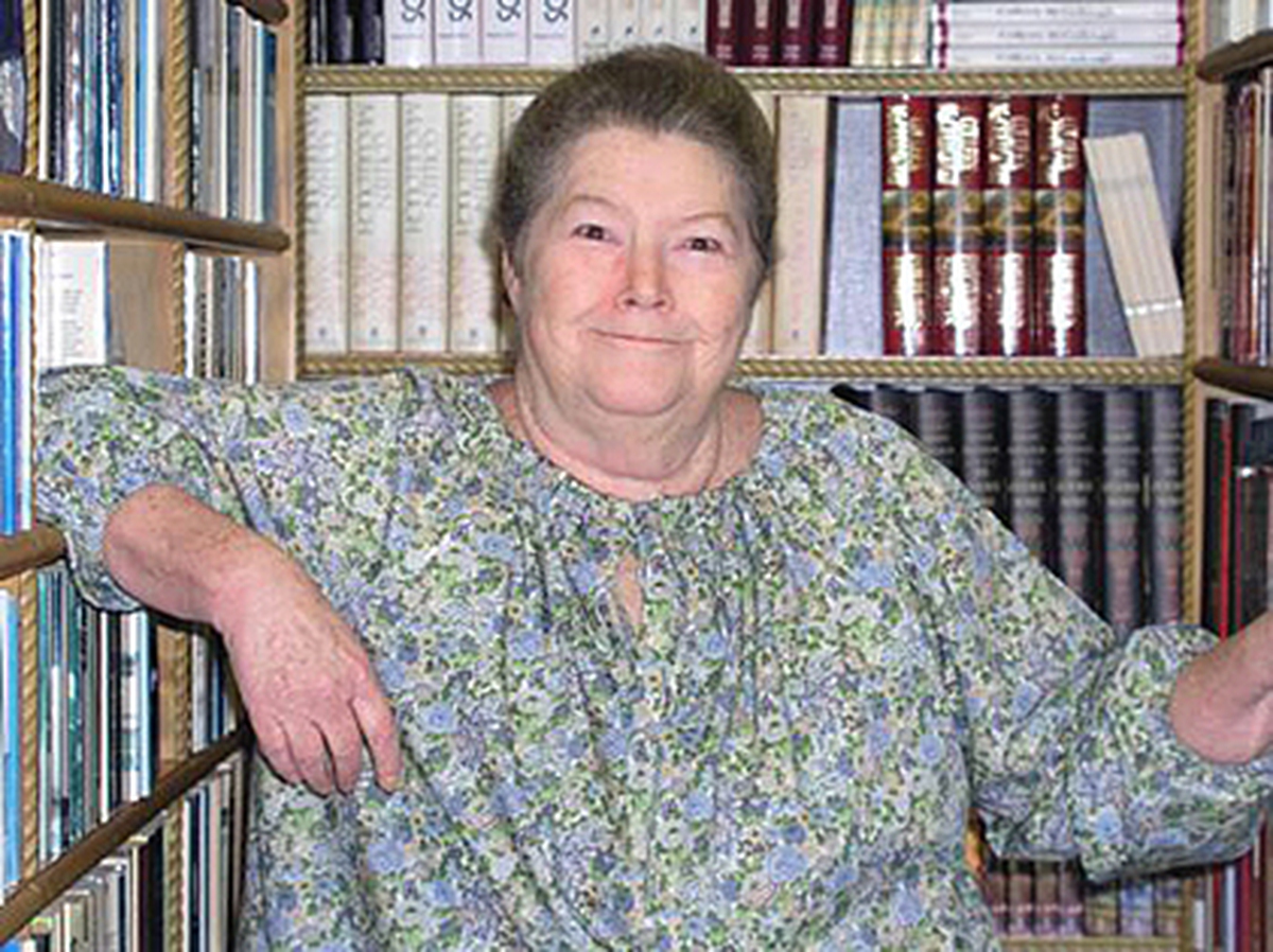 Báo Australia bị "ném đá" vì bài cáo phó "thảm họa" dành cho Colleen ...