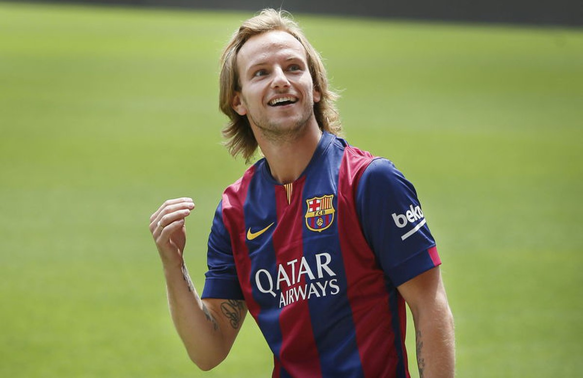 Ivan Rakitic: ‘Tôi được bố trí đá ở đâu còn phụ thuộc vào vị trí của Messi'