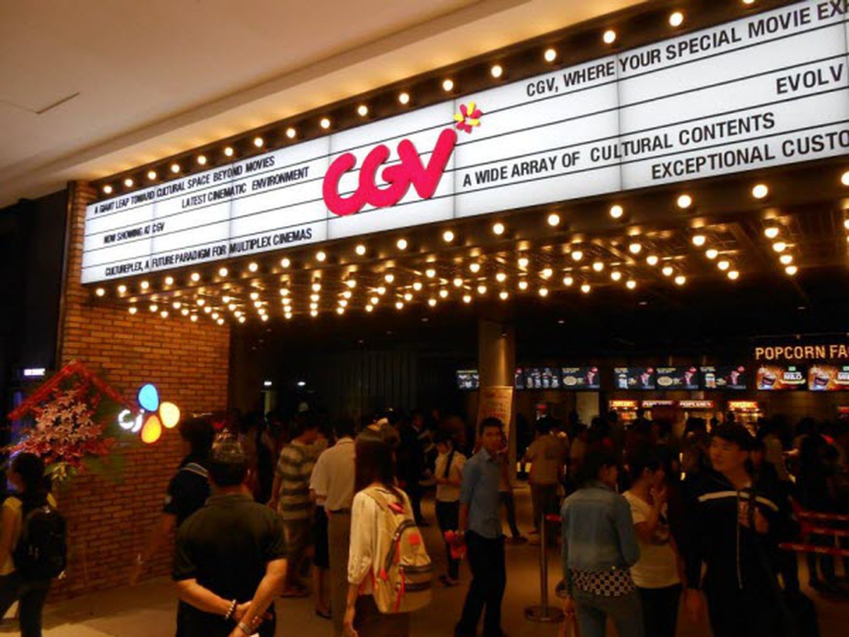 Bị 8 đơn vị điện ảnh Việt Nam khiếu nại, 'khủng long' CGV nói gì?