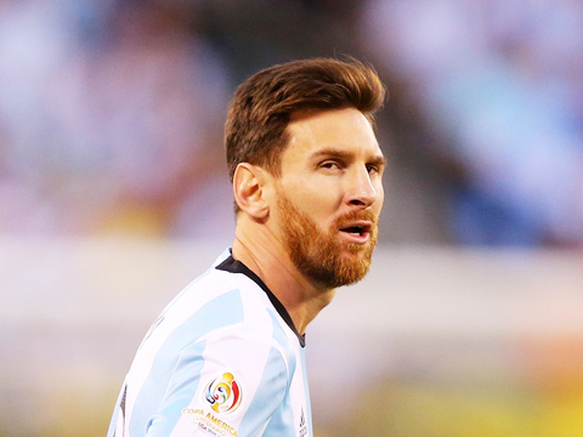 THỐNG KÊ: Messi sút 11 mét cực tệ