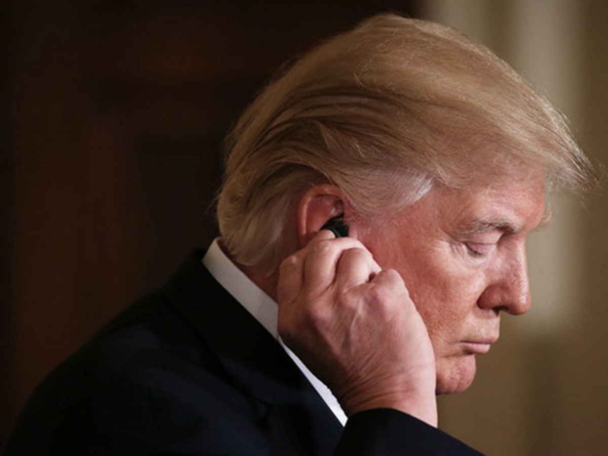 'Tổng thống Donald Trump bay ghế' là cơ hội kinh doanh béo bở