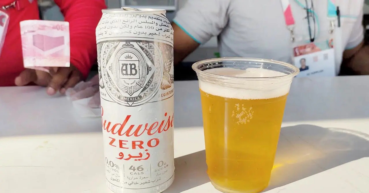 World Cup 2022: Bia được bán trong khu FanZone với giá “cắt cổ”