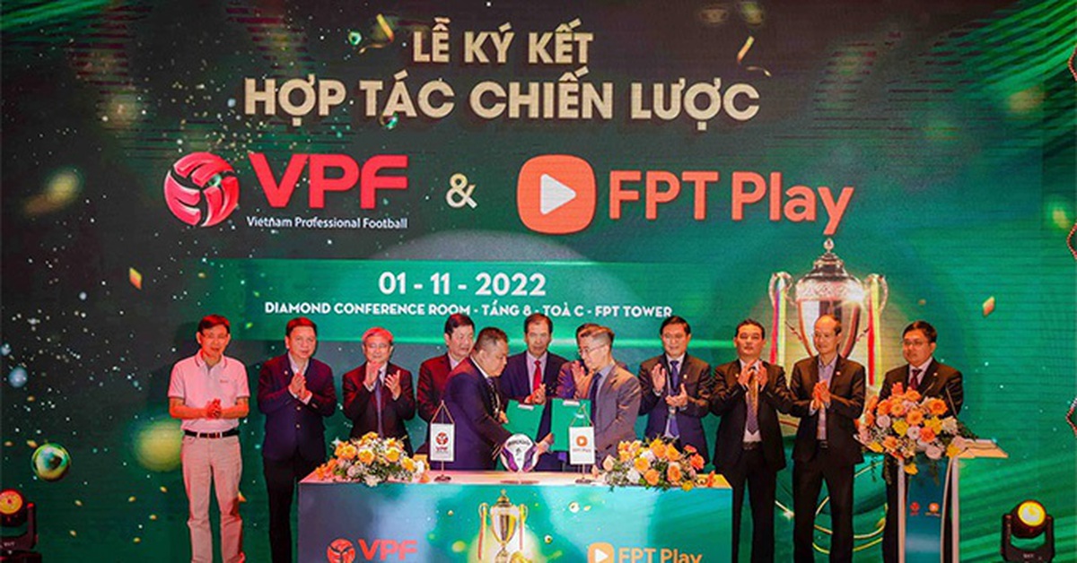 Hướng tới Đại hội thường niên VFF: V League hội nhập thế giới nhờ VAR ...