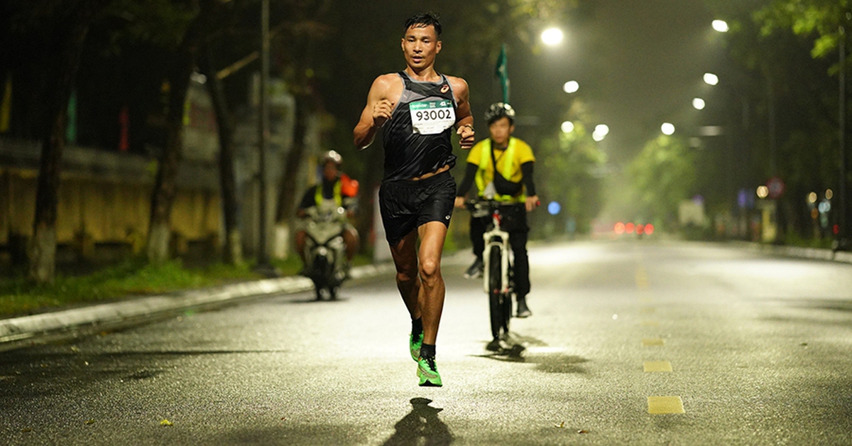 Runner Việt Nam phá kỷ lục marathon, nhận danh hiệu 'người chạy nhanh ...