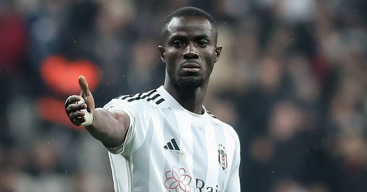 Tin chuyển nhượng 30/12: Cựu sao MU vừa bị cắt hợp đồng đã có ngay CLB mới