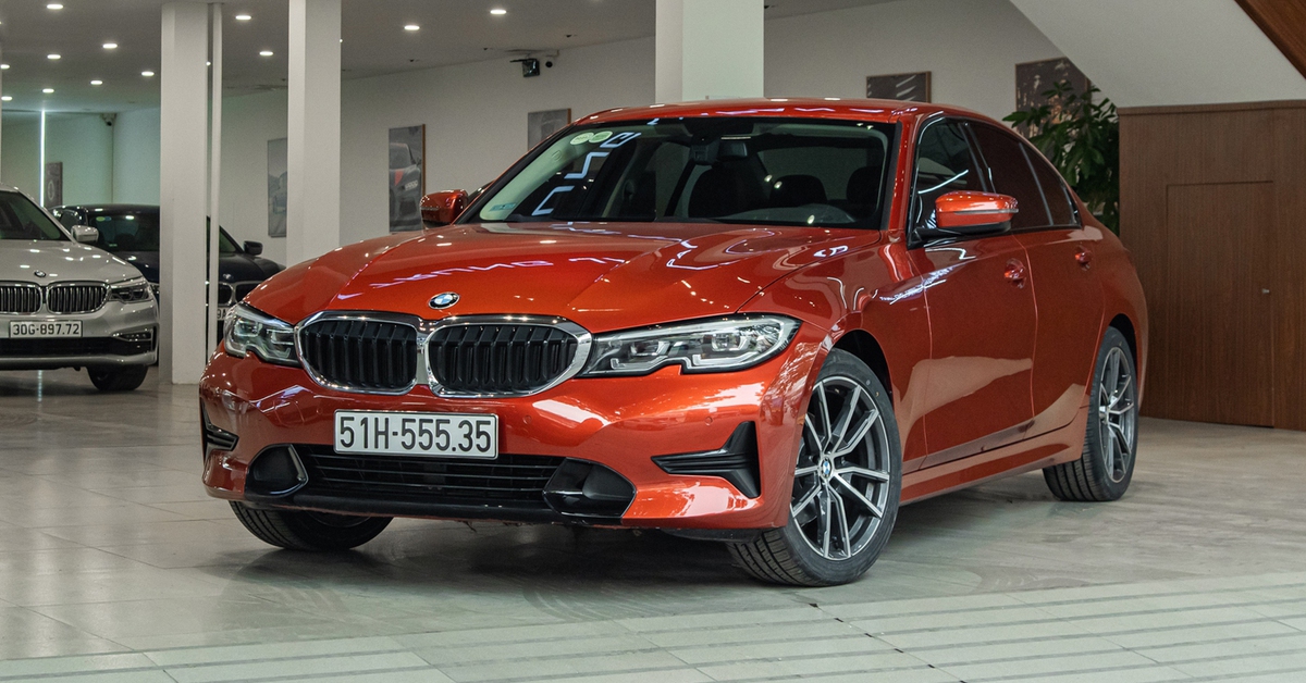 Xe lắp ráp rẻ cả trăm triệu, chiếc BMW 320i nhập này cũng xuống giá hơn 1 tỷ đồng chỉ sau hơn 3 năm