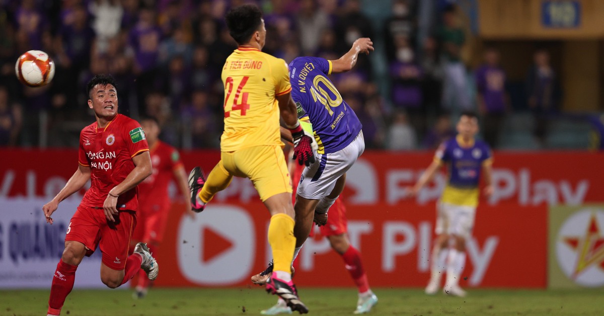 Ngày Văn Quyết 'giải mã' CAHN