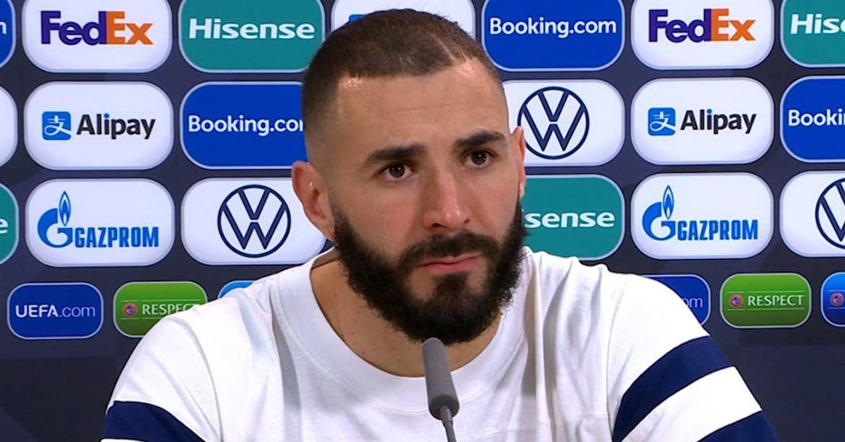 Benzema dùng lời lẽ nặng nề, mắng thẳng mặt HLV tuyển Pháp Dier Deschamps