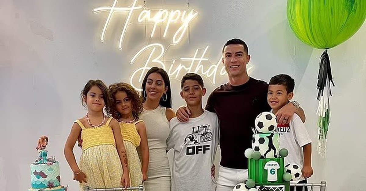Ronaldo có điều khoản đặc biệt cho bạn gái Georgina Rodriguez: Vẫn sống ...