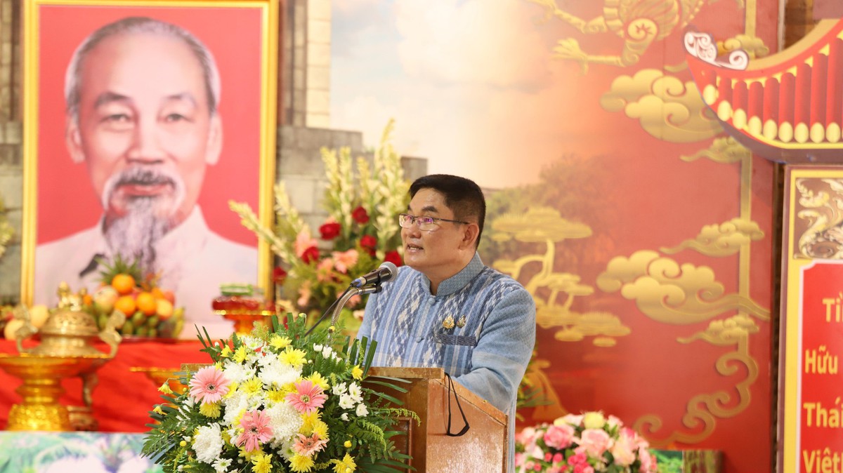 135 năm Ngày sinh Chủ tịch Hồ Chí Minh: Vang mãi lời ca dâng Bác nơi địa danh lịch sử Nakhon Phanom